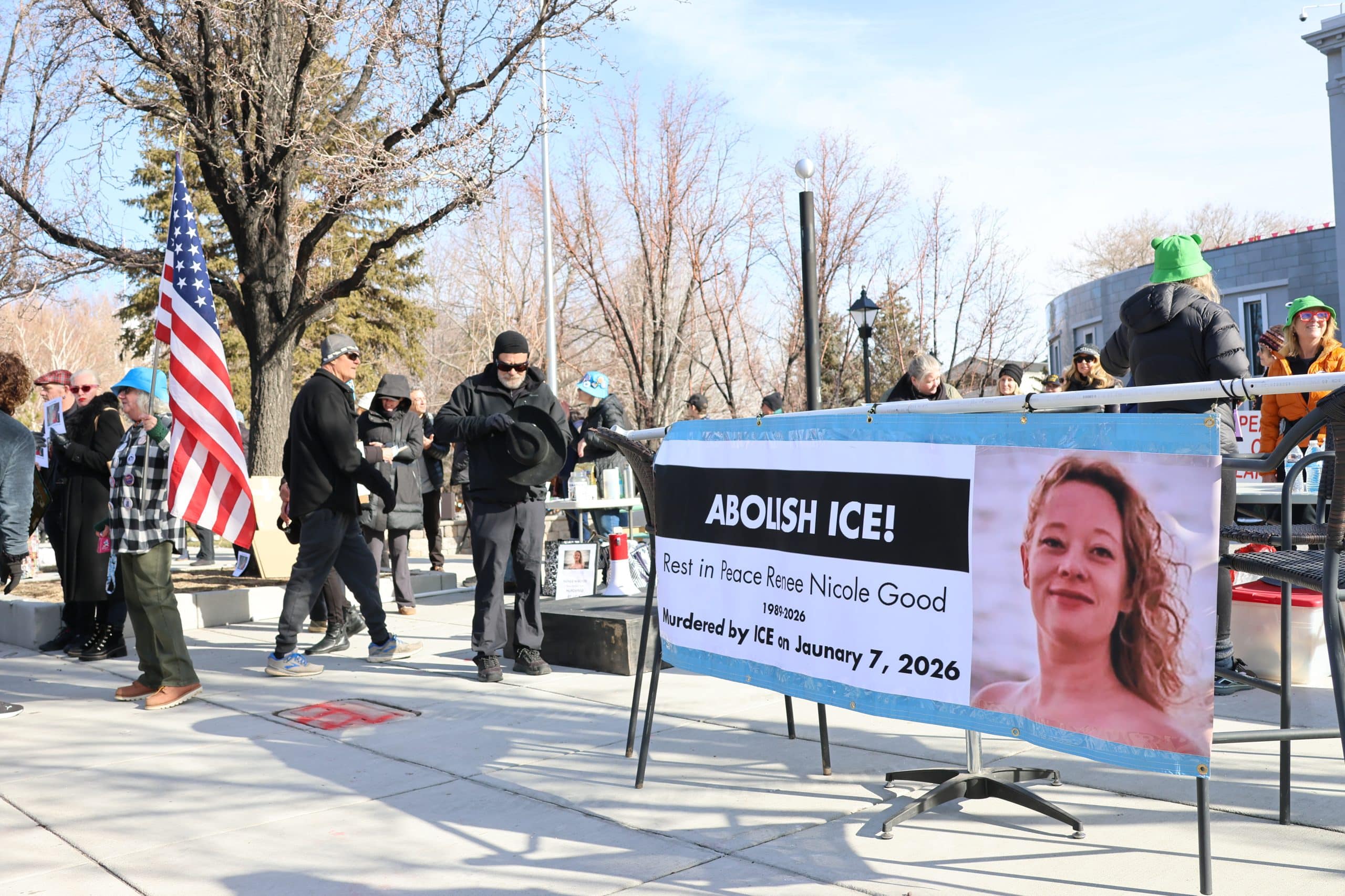 Photos: Rally for Renee Good in Carson City – Sierra Nevada Ally