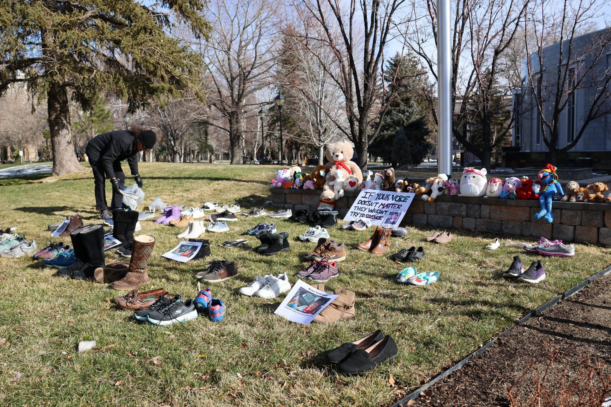 Photos: Rally for Renee Good in Carson City – Sierra Nevada Ally